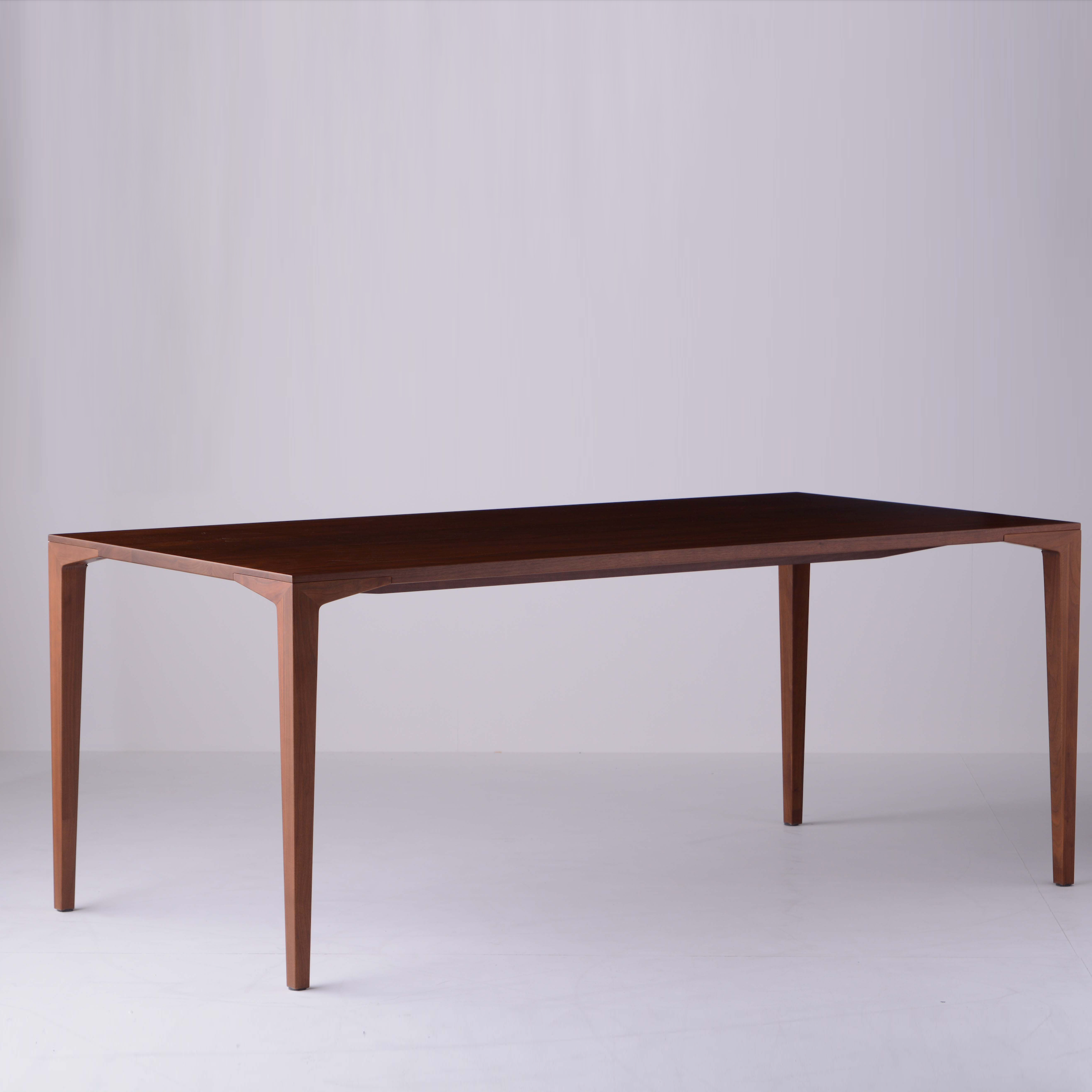 FORMS J-Type Table | Walnut – atomi pte ltd